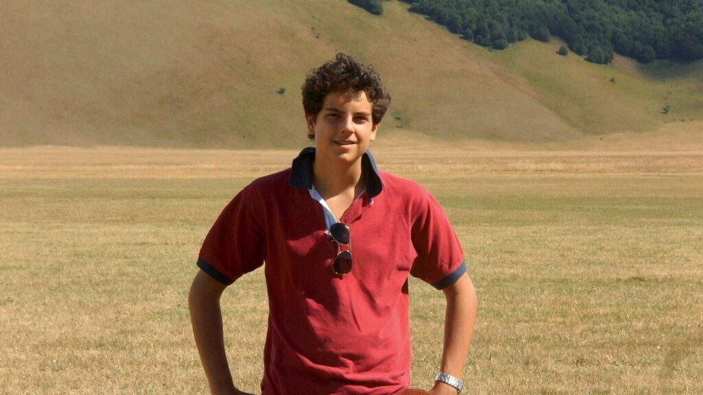 Celebración de Carlo Acutis: un ejemplo de fe y autenticidad en la era ...